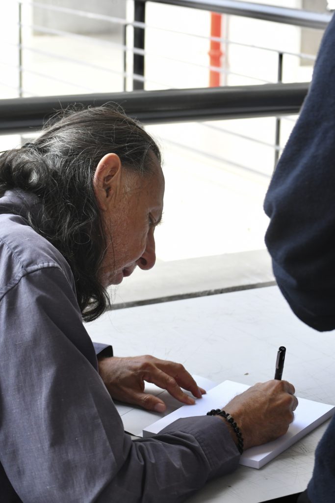 Presentación del libro "Sentir la Arquitectura", de Luis Longhi ...