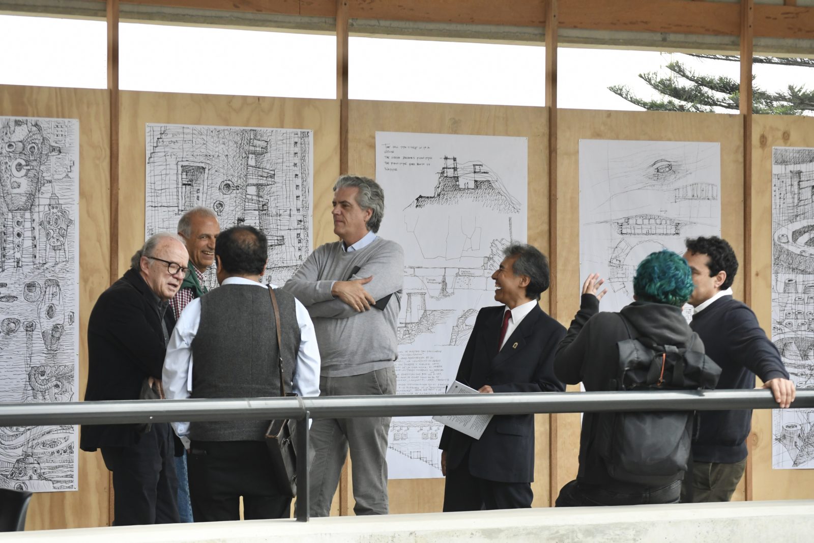 Presentación del libro "Sentir la Arquitectura", de Luis Longhi ...